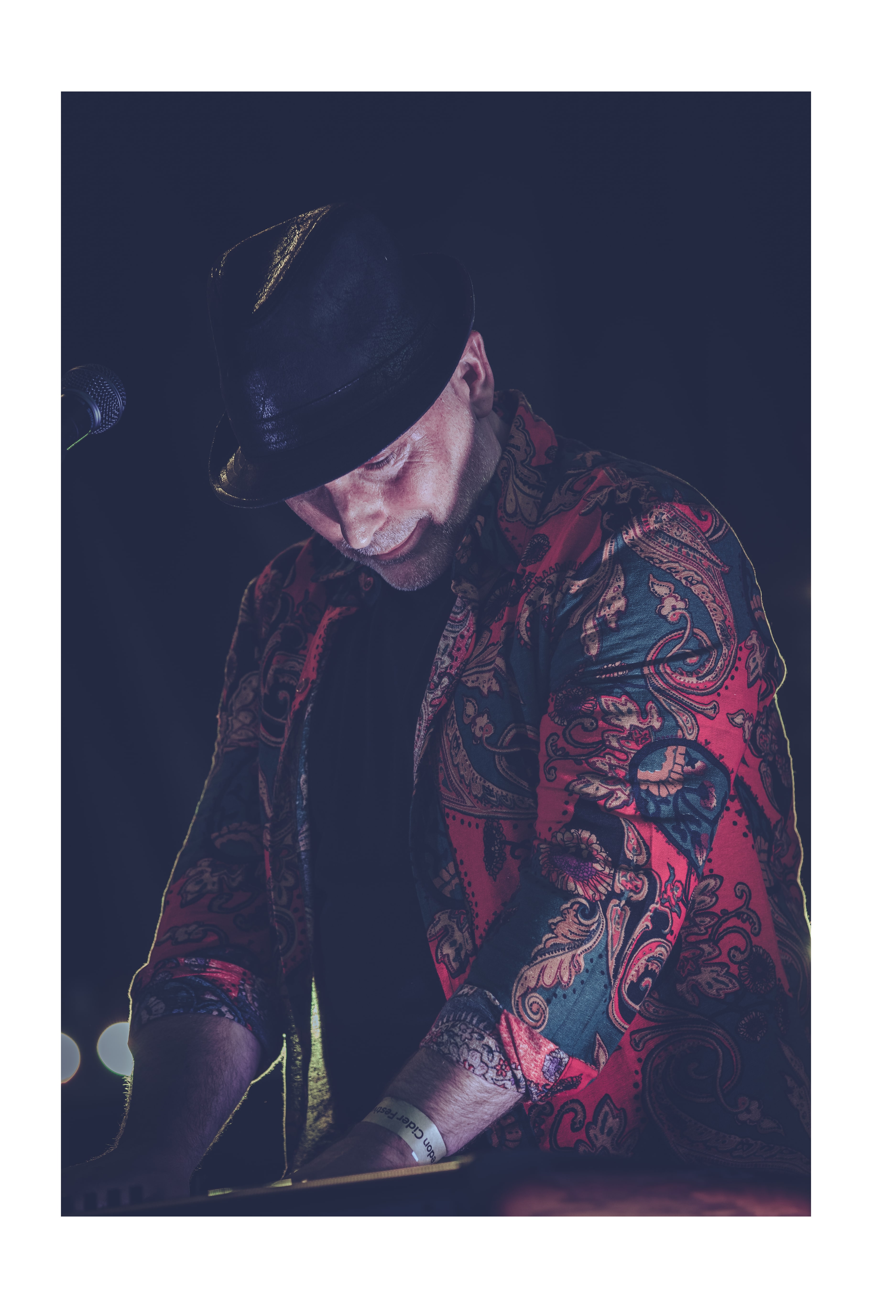 James : Singer | Pianist